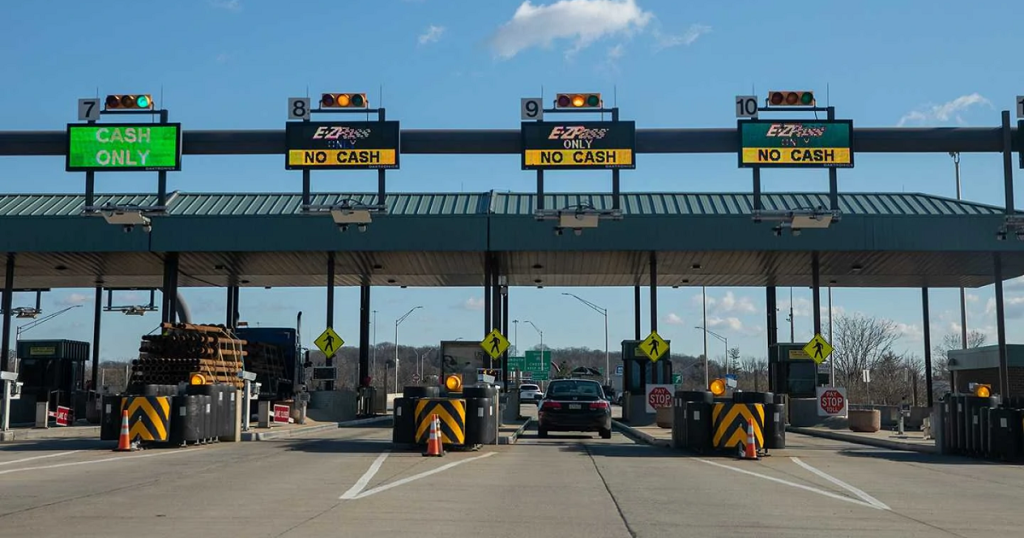 Détourner les autoroutes à péages, profitable en 2023? - Truck Stop Quebec